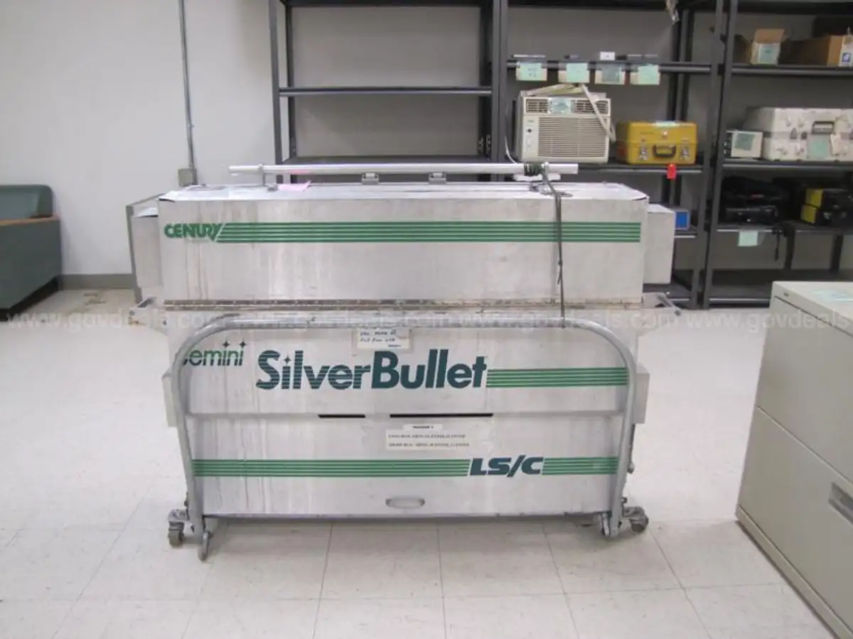 Gemini Silver Bullet lane oiler | GovDeals